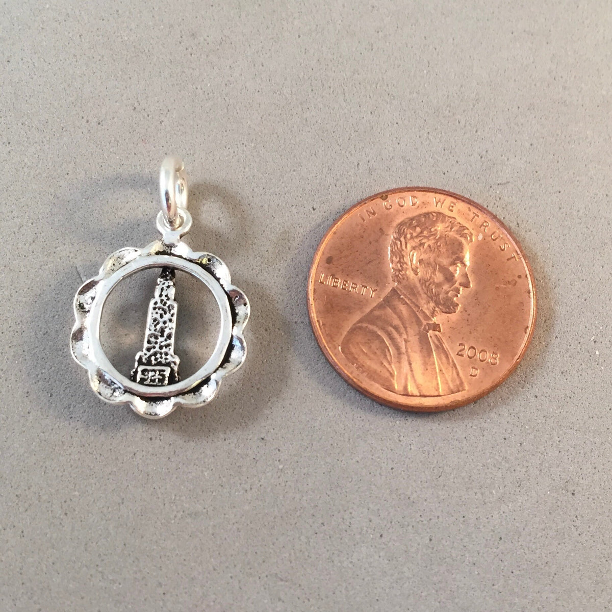 EMPIRE STATE BUILDING Scalloped Circle .925 Sterling Silver Charm Pend ...